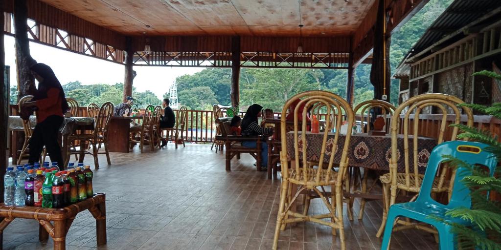 Ida Guest House & JUNGLE TREKKING | Koperasi Pramuwisata